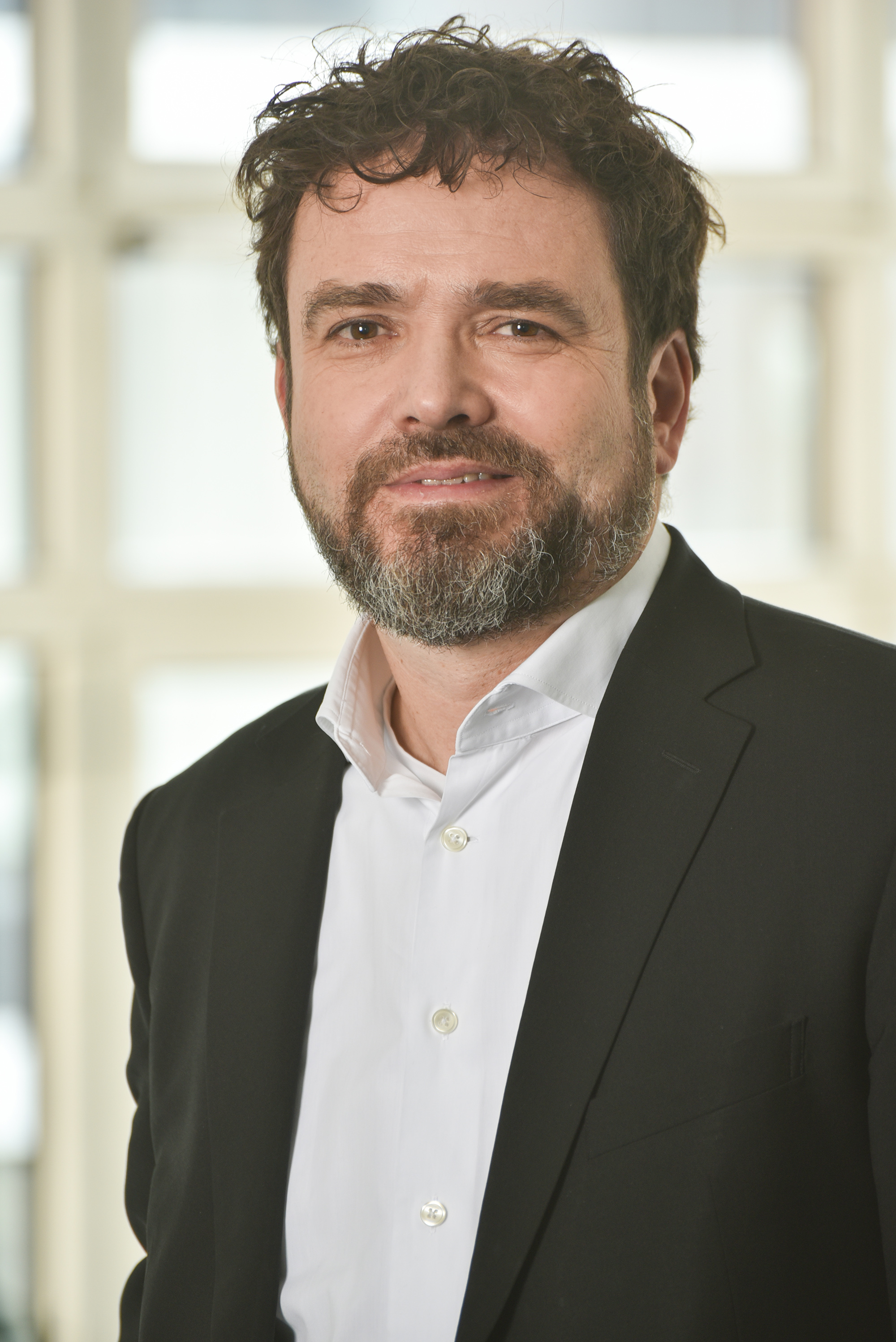 HAMR vs. MAMR - Microwave technology delivers higher storage densities ...